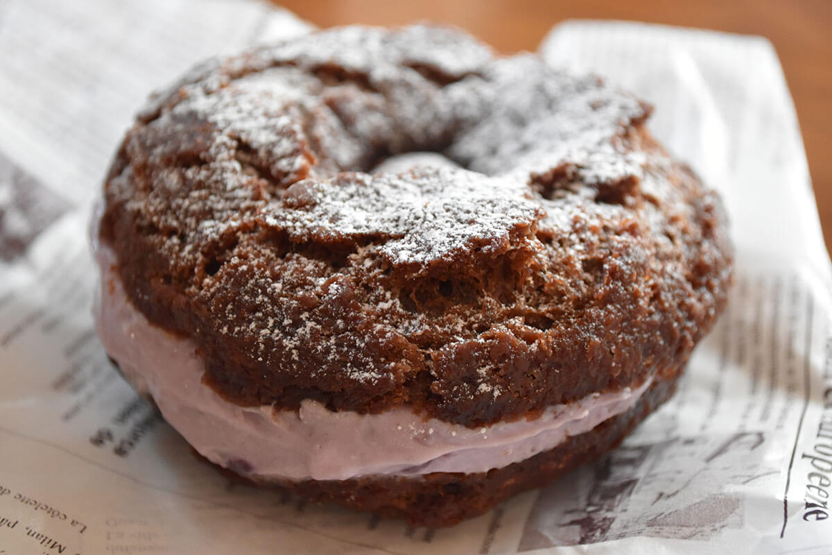 お洒落なお店でこだわりのドーナツやコーヒーが楽しめる【MARUGO DONUTS】 | 32調