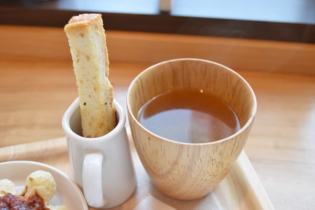 南阿蘇の景色やアートを堪能できるカフェ【ASO RAINBOW TERRACE】 | 32調