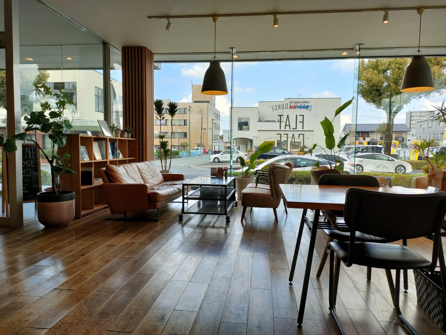 健軍で見つけた！ハウスメーカーが営むカフェ「FLAT CAFE」 | 32調